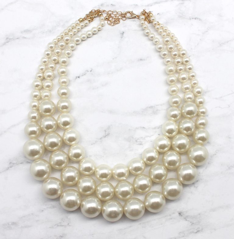 Perfect Preppy Pearls Necklace - Best of Everything | Online Shopping