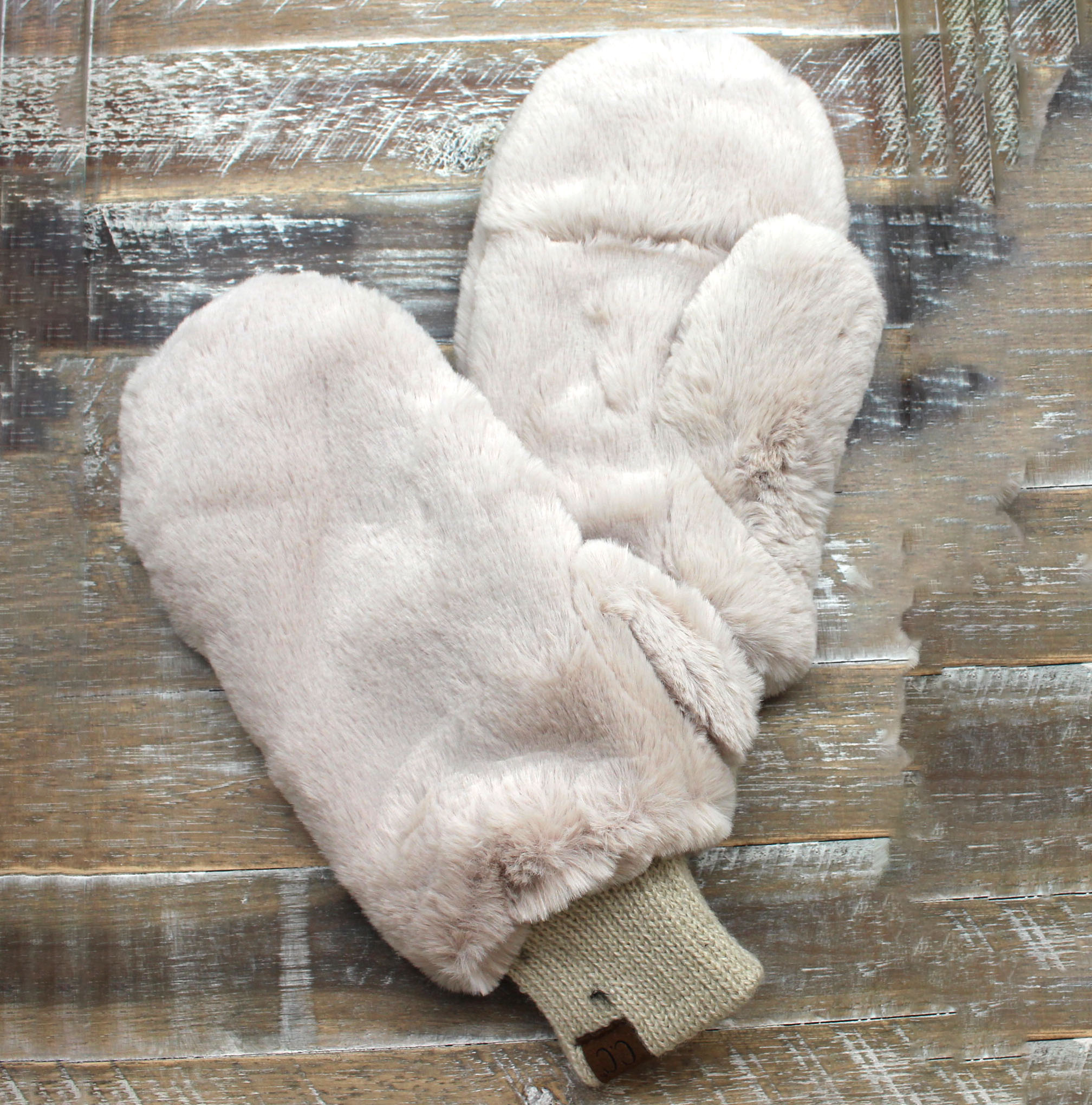 Furlicious Convertible Gloves - Best of Everything | Online Shopping